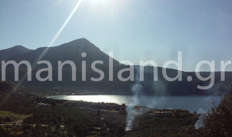 ΠΑΡΑΘΑΛΑΣΣΙΟ ΟΙΚΟΠΕΔΟ ΚΑΡΑΒΟΣΤΑΣΙ – Mani's Land